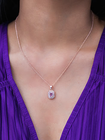 Caratlane pendant with chain store