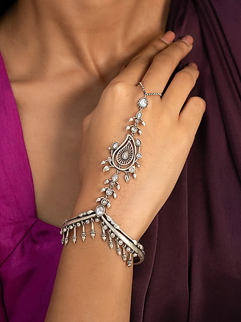 Buy Mast Mahaul Hand Bracelet In 925 Oxidised Silver from Shaya by CaratLane